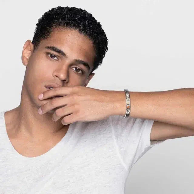 Nomination-Composable-Link-Number-6-18K-Gold-3_1200x1200.webp?v=1743880631